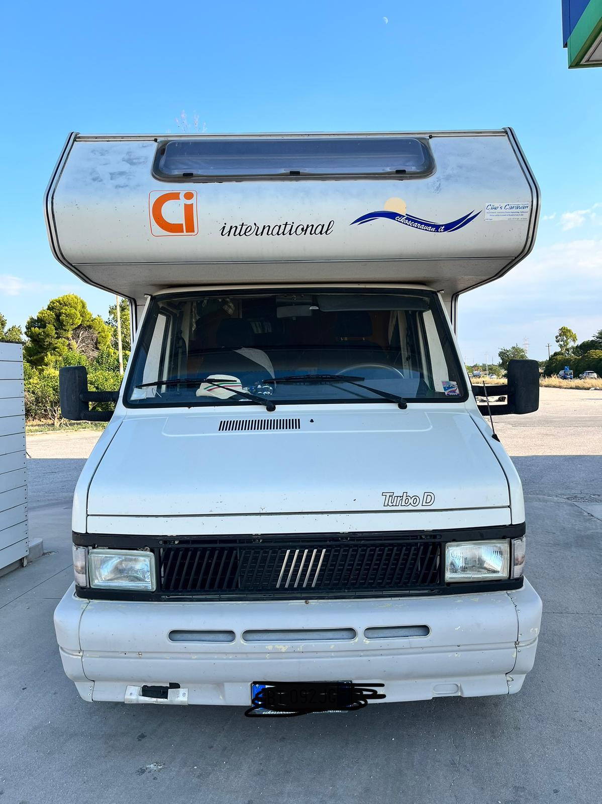 Camper Ci International 5 Posti 2500 Turbo PRI1170 su IlMioCamper.com